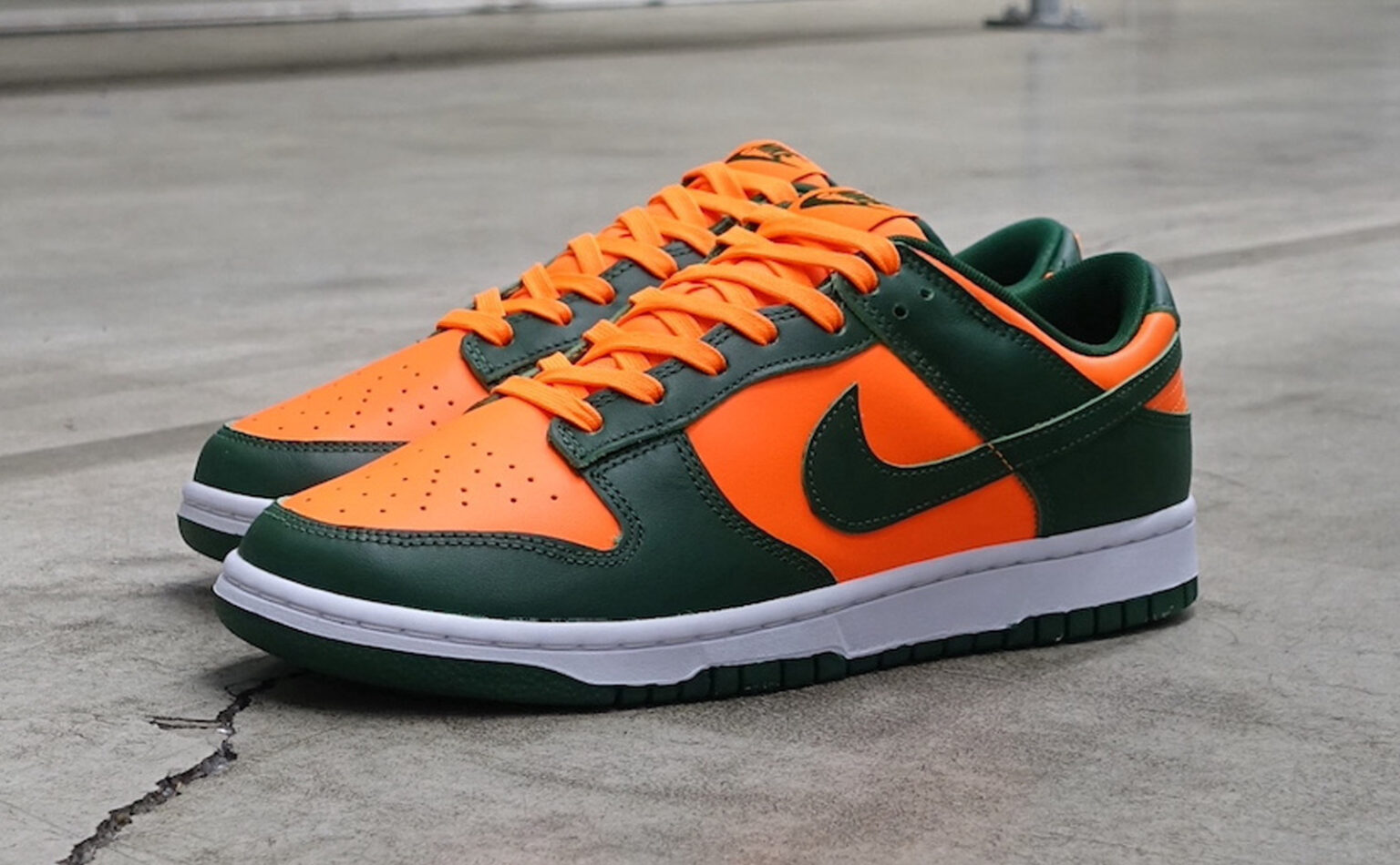 NIKE DUNK LOW RETRO “MIAMI HURRICANES” | 特集ページ Features | mita sneakers